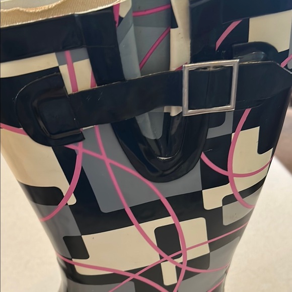 chooka | Shoes | Chooka Womens Colleen Clash Rainboot Black Pink Winter ...